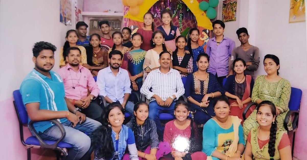 Teaching Underprivileged Kids for Free, This Odisha Porter Is an ...