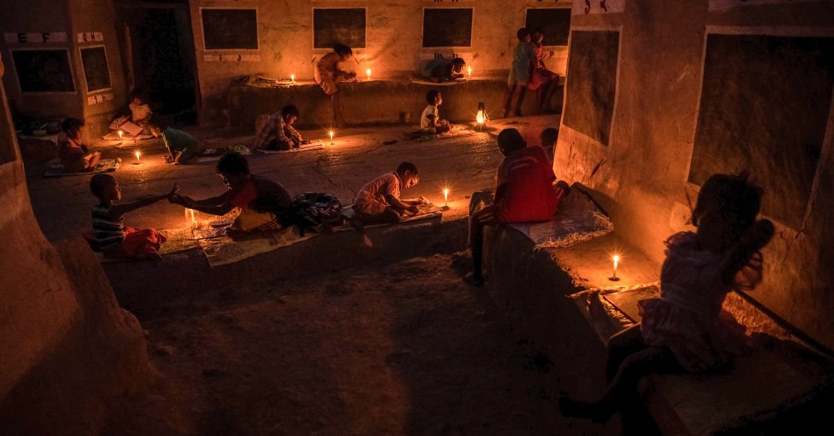 This Hero Turned Mud Walls Into Blackboards for 10,000 Children - MSME ...