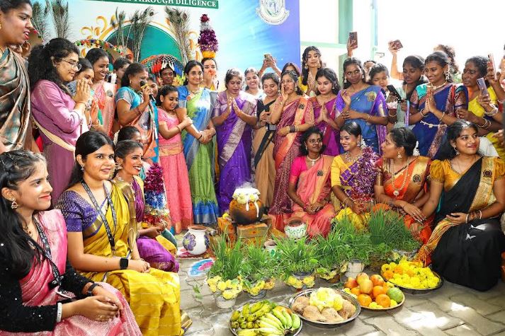 Pongal Fete Gets all its Rustic Charm at Dr. MGR-Janaki College for ...